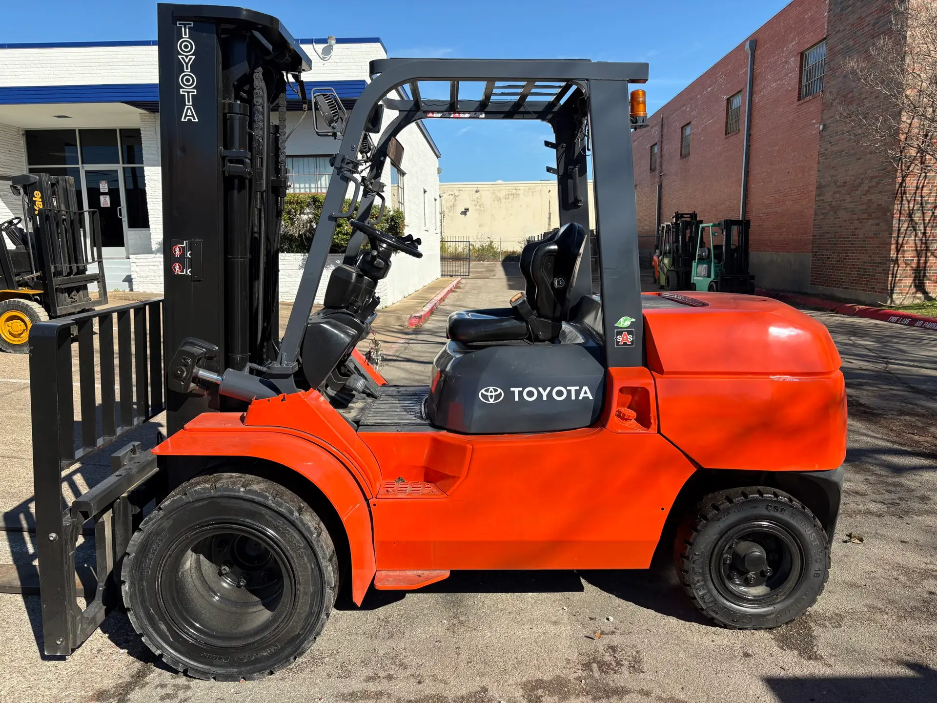 Toyota 7FDU45 10,000# | 4K Lift Company