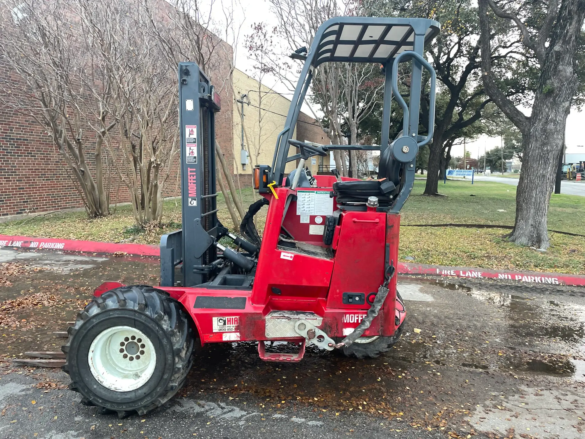 Moffett M8 55.3 Piggy Back | 4K Lift Company