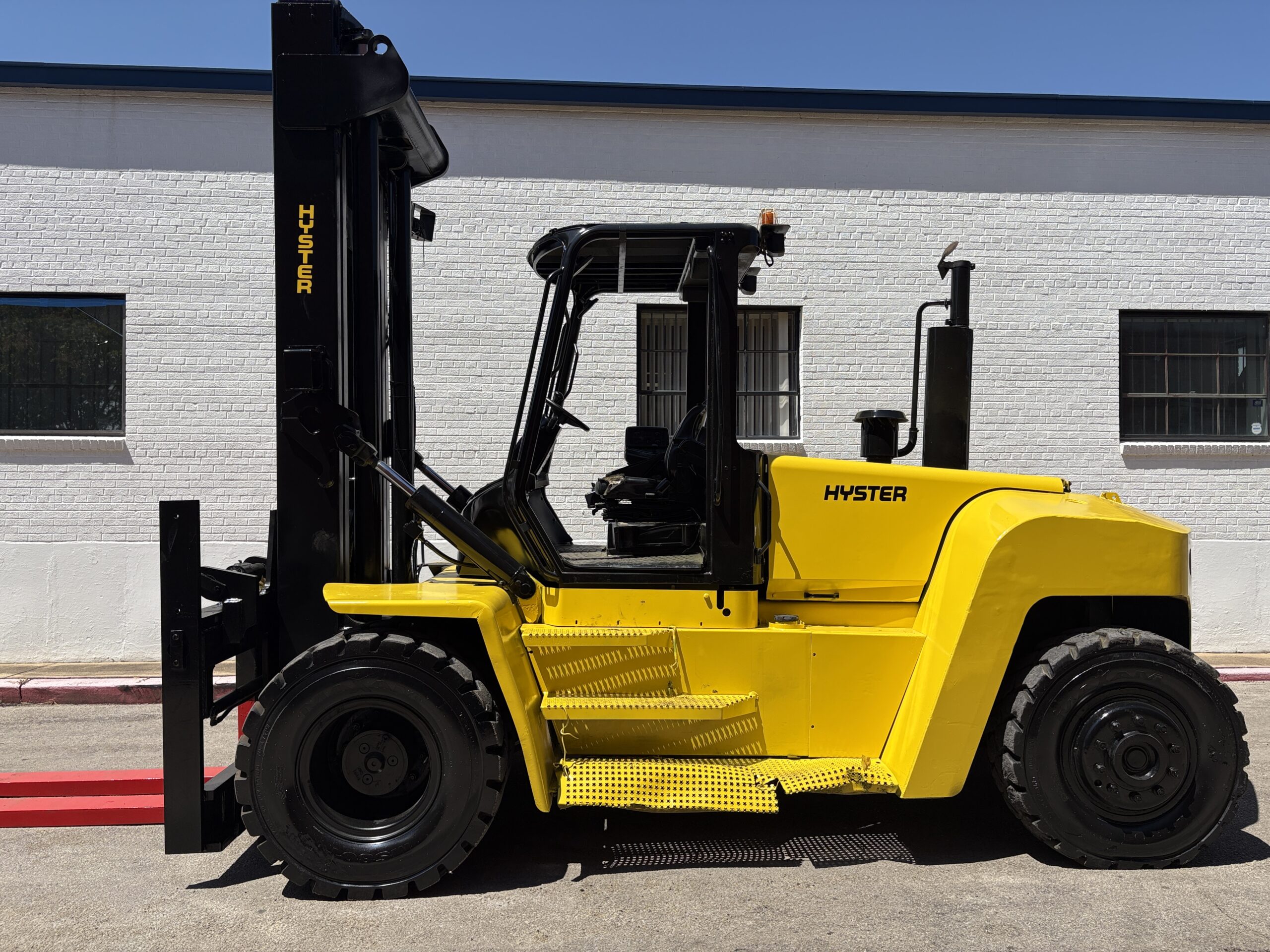 2010 Hyster H360HD 36,000# | 4K Lift Company