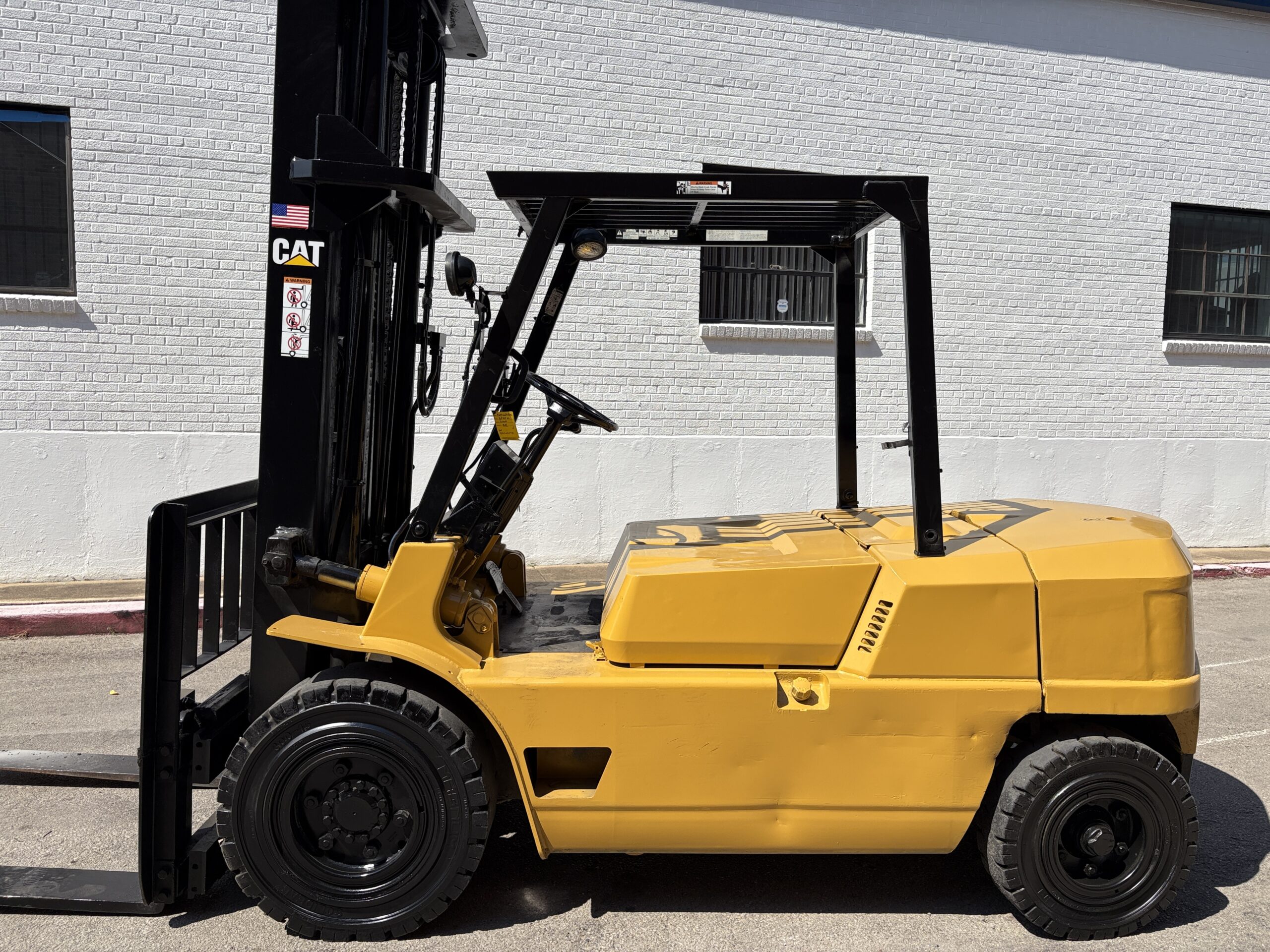 Cat DP45 10,000# | 4K Lift Company