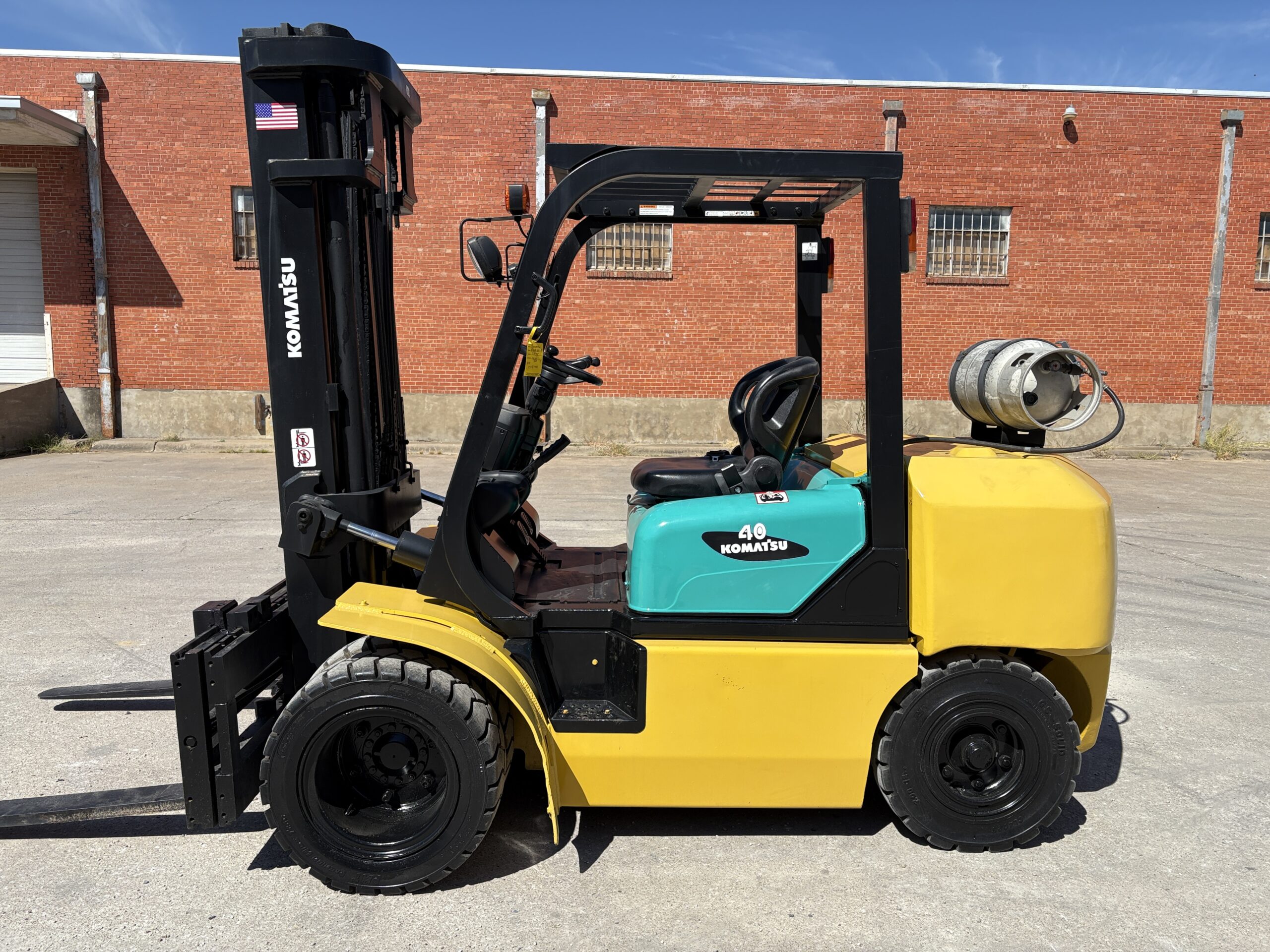 Komatsu FG40ZT-8 8000# | 4K Lift Company